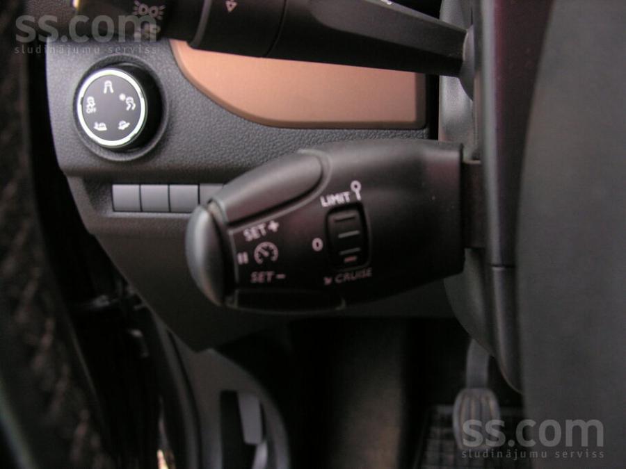 Pelēks Toyota Proace 2018 Rīga, ar dzinēja tilpumu 2.00 L un nobraukumu 147 tūkst. km par 18300 €, foto 21 vietnē AUTOMOTO.COM.LV
