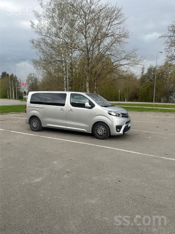 Pelēks Toyota Proace 2018 Rīga, ar dzinēja tilpumu 2.00 L un nobraukumu 180 tūkst. km par 16500 €, foto 5 vietnē AUTOMOTO.COM.LV