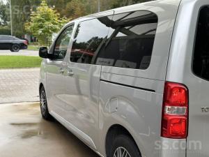 Grey Toyota Proace 2018 in Riga, with an engine capacity of 2.00 L and mileage of 180 thousand km for 14500 €, photo 4 on AUTOMOTO.COM.LV