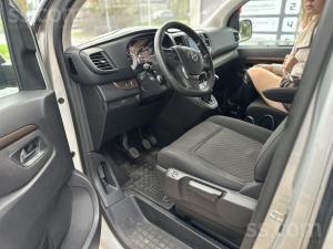 Grey Toyota Proace 2018 in Riga, with an engine capacity of 2.00 L and mileage of 180 thousand km for 14500 €, photo 8 on AUTOMOTO.COM.LV