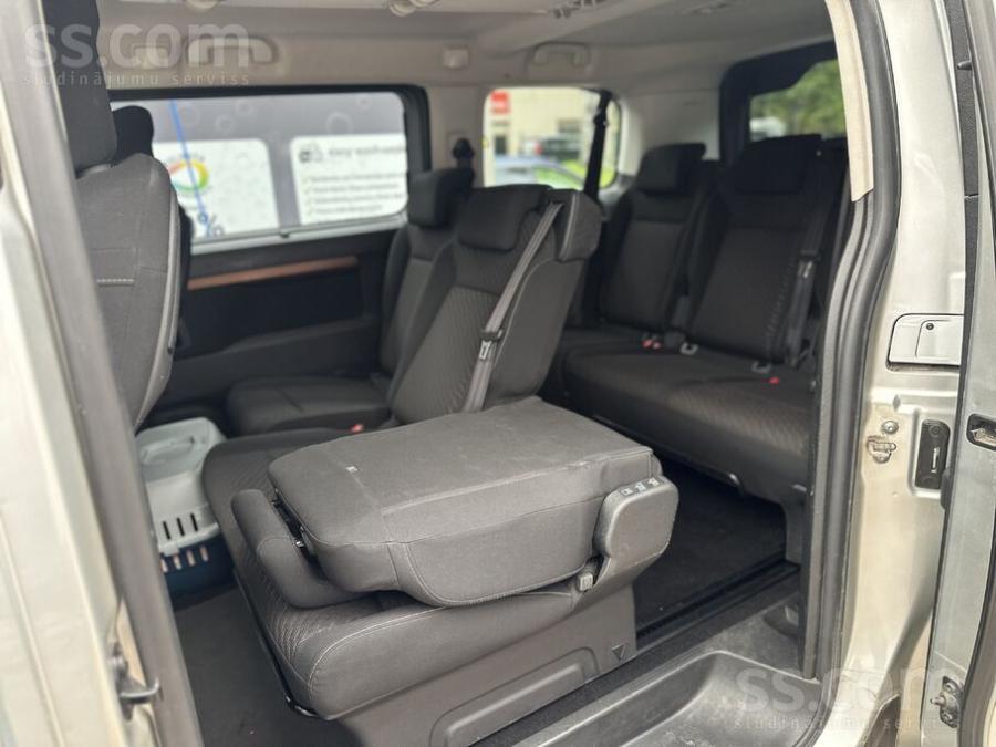 Grey Toyota Proace 2018 in Riga, with an engine capacity of 2.00 L and mileage of 180 thousand km for 14500 €, photo 10 on AUTOMOTO.COM.LV