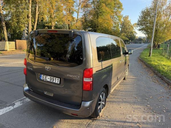 Grey Toyota Proace 2018 in Riga, with an engine capacity of 2.00 L and mileage of 200 thousand km for 16500 €, photo 4 on AUTOMOTO.COM.LV