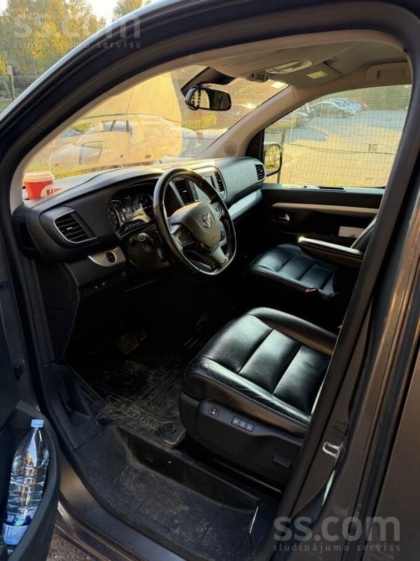 Grey Toyota Proace 2018 in Riga, with an engine capacity of 2.00 L and mileage of 200 thousand km for 16500 €, photo 9 on AUTOMOTO.COM.LV