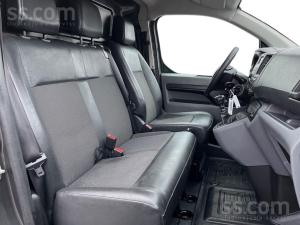 Grey Toyota Proace 2020 in Riga, with an engine capacity of 1.50 L and mileage of 166 thousand km for 13990 €, photo 10 on AUTOMOTO.COM.LV