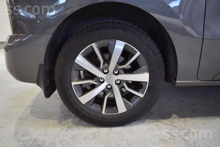 Grey Toyota Proace 2020 in Riga, with an engine capacity of 2.00 L and mileage of 142 thousand km for 23900 €, photo 5 on AUTOMOTO.COM.LV