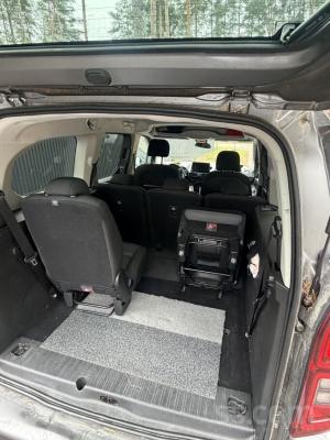 Pelēks Toyota Proace 2020 Rīga, ar dzinēja tilpumu 1.50 L un nobraukumu 110 tūkst. km par 11200 €, foto 3 vietnē AUTOMOTO.COM.LV