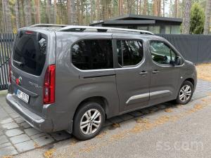 Pelēks Toyota Proace 2020 Rīga, ar dzinēja tilpumu 1.50 L un nobraukumu 110 tūkst. km par 11200 €, foto 4 vietnē AUTOMOTO.COM.LV