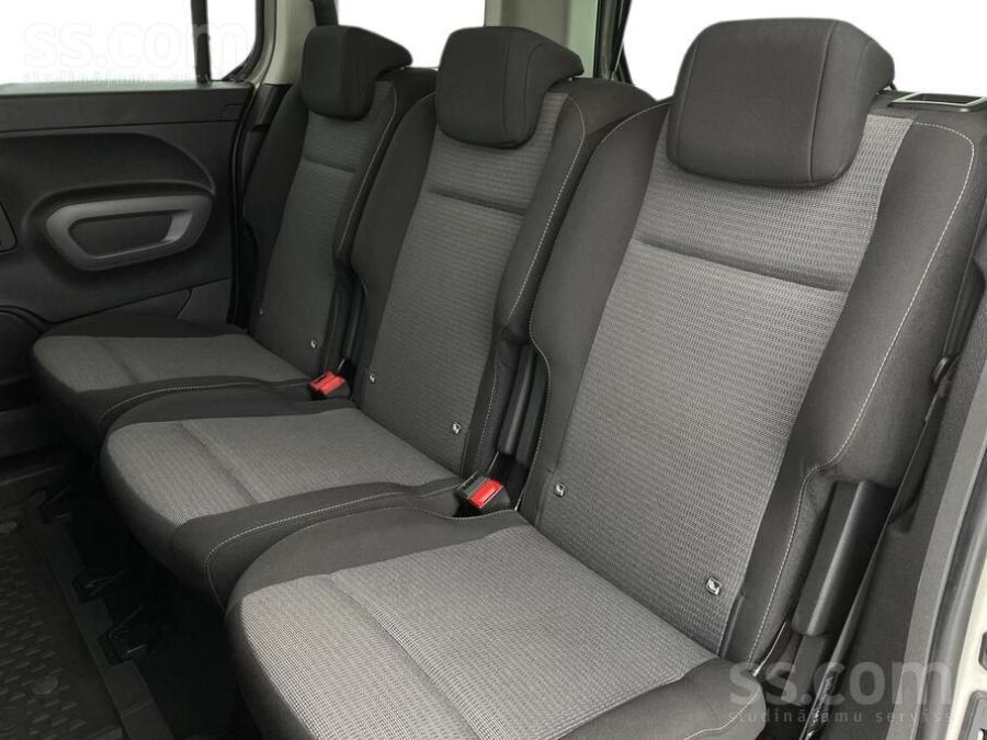 Pelēks Toyota Proace 2021 Rīga, ar dzinēja tilpumu 1.20 L un nobraukumu 102 tūkst. km par 18990 €, foto 19 vietnē AUTOMOTO.COM.LV