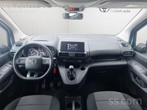 Pelēks Toyota Proace 2021 Rīga, ar dzinēja tilpumu 1.50 L un nobraukumu 90 tūkst. km par 12700 €, foto 9 vietnē AUTOMOTO.COM.LV