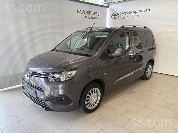Grey Toyota Proace 2021 in Ventspils, with an engine capacity of 1.20 L and mileage of 75 thousand km for 14290 €, photo 1 on AUTOMOTO.COM.LV