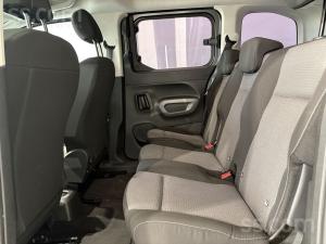 Grey Toyota Proace 2021 in Ventspils, with an engine capacity of 1.20 L and mileage of 75 thousand km for 14290 €, photo 7 on AUTOMOTO.COM.LV