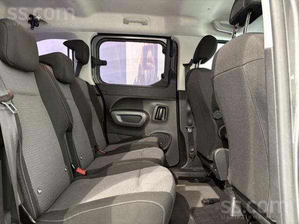 Grey Toyota Proace 2021 in Ventspils, with an engine capacity of 1.20 L and mileage of 75 thousand km for 14290 €, photo 8 on AUTOMOTO.COM.LV