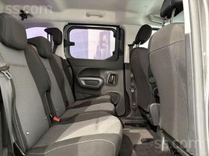 Grey Toyota Proace 2021 in Ventspils, with an engine capacity of 1.20 L and mileage of 75 thousand km for 14290 €, photo 9 on AUTOMOTO.COM.LV