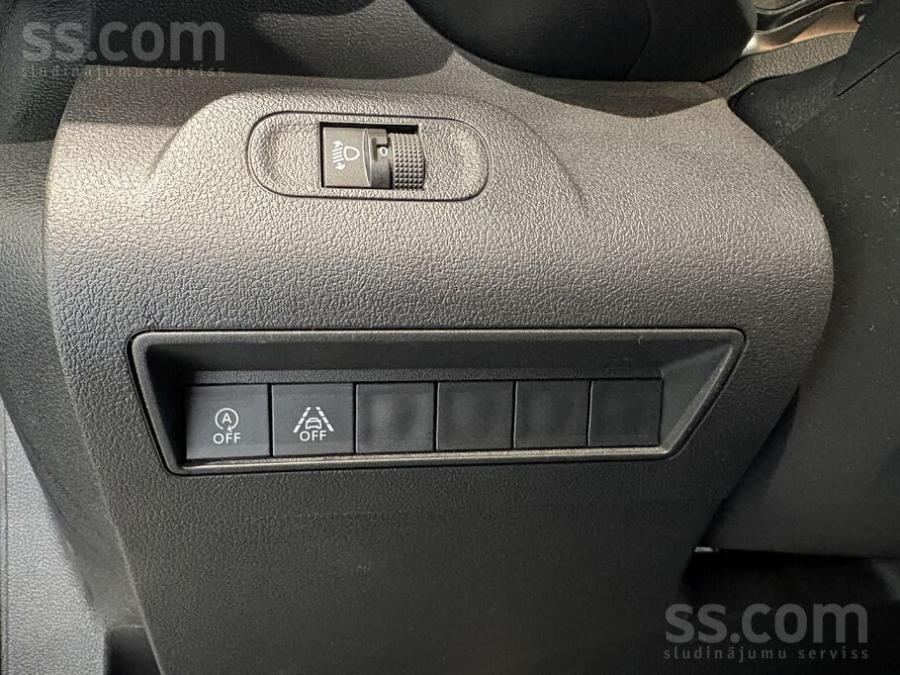 Grey Toyota Proace 2021 in Ventspils, with an engine capacity of 1.20 L and mileage of 75 thousand km for 14290 €, photo 14 on AUTOMOTO.COM.LV