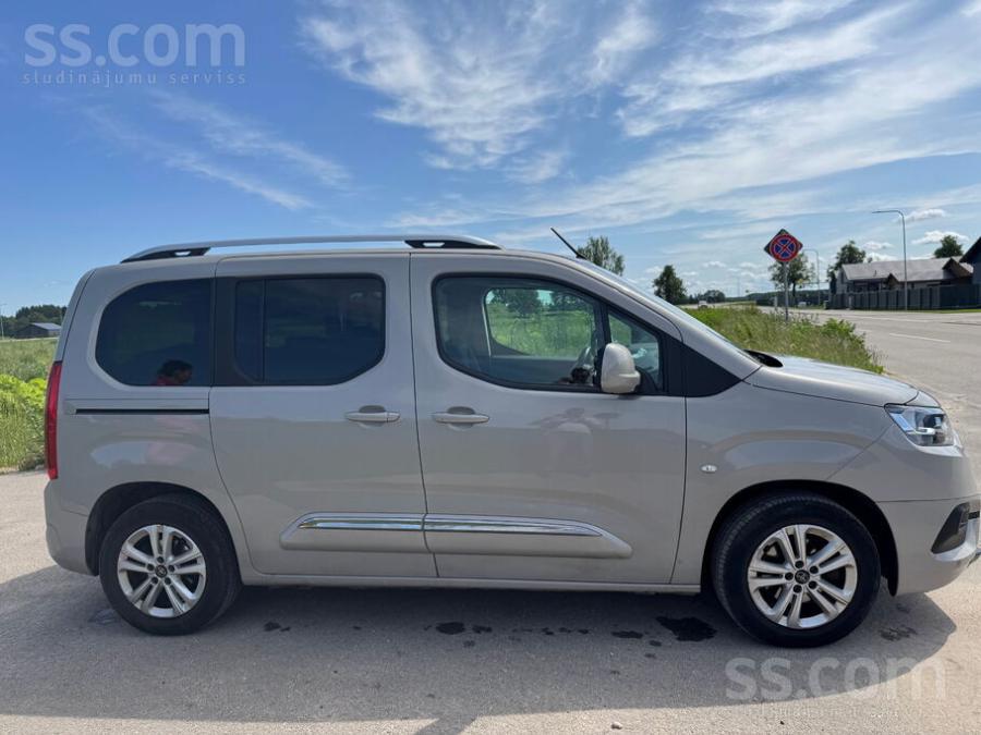 Pelēks Toyota Proace 2021 Rīga, ar dzinēja tilpumu 1.50 L un nobraukumu 103 tūkst. km par 15250 €, foto 8 vietnē AUTOMOTO.COM.LV