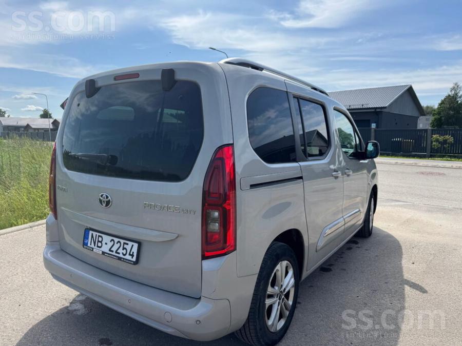 Pelēks Toyota Proace 2021 Rīga, ar dzinēja tilpumu 1.50 L un nobraukumu 103 tūkst. km par 15250 €, foto 9 vietnē AUTOMOTO.COM.LV