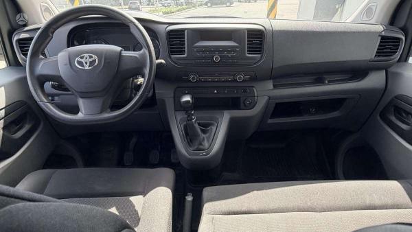 Grey Toyota Proace 2021 in Vilnius, with an engine capacity of 1.50 L and mileage of 100 thousand km for 15490 €, photo 9 on AUTOMOTO.COM.LV