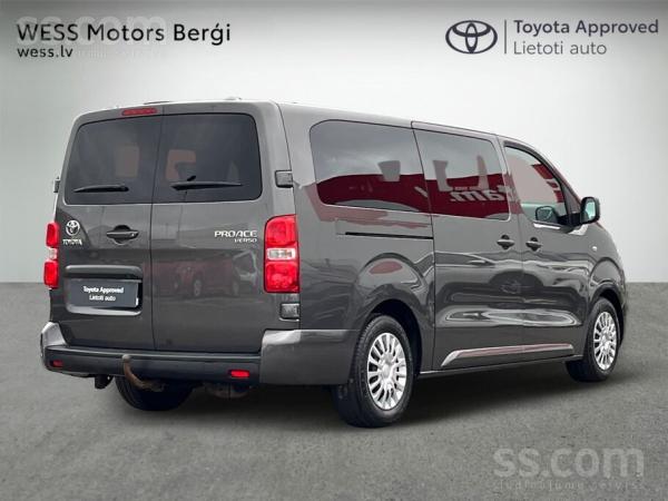 Grey Toyota Proace 2021 in Riga, with an engine capacity of 2.00 L and mileage of 140 thousand km for 24990 €, photo 2 on AUTOMOTO.COM.LV