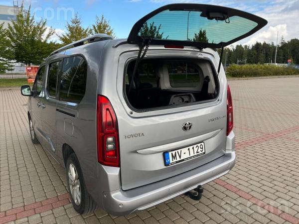 Toyota Proace 2021 in Jelgava on AUTOMOTO.COM.LV Grey Toyota Proace 2021 in Jelgava, with an engine capacity of 1.20 L and mileage of 93 thousand km for 15300 €, photo 6 on AUTOMOTO.COM.LV