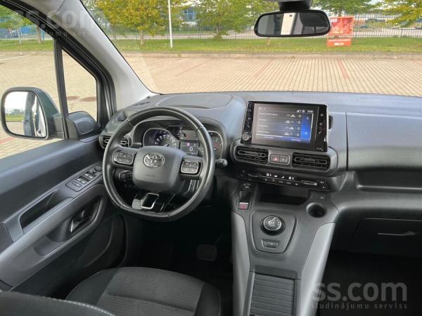 Toyota Proace 2021 in Jelgava on AUTOMOTO.COM.LV Grey Toyota Proace 2021 in Jelgava, with an engine capacity of 1.20 L and mileage of 93 thousand km for 15300 €, photo 8 on AUTOMOTO.COM.LV