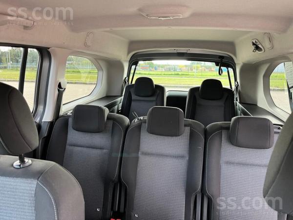 Toyota Proace 2021 in Jelgava on AUTOMOTO.COM.LV Grey Toyota Proace 2021 in Jelgava, with an engine capacity of 1.20 L and mileage of 93 thousand km for 15300 €, photo 9 on AUTOMOTO.COM.LV