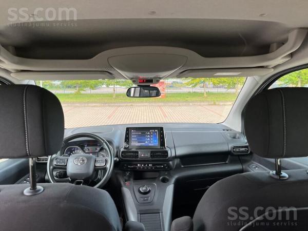 Toyota Proace 2021 in Jelgava on AUTOMOTO.COM.LV Grey Toyota Proace 2021 in Jelgava, with an engine capacity of 1.20 L and mileage of 93 thousand km for 15300 €, photo 11 on AUTOMOTO.COM.LV