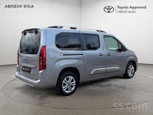 Pelēks Toyota Proace 2021 Rīga, ar dzinēja tilpumu 1.20 L un nobraukumu 94 tūkst. km par 14700 €, foto 3 vietnē AUTOMOTO.COM.LV