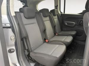 Pelēks Toyota Proace 2021 Rīga, ar dzinēja tilpumu 1.20 L un nobraukumu 94 tūkst. km par 14700 €, foto 13 vietnē AUTOMOTO.COM.LV