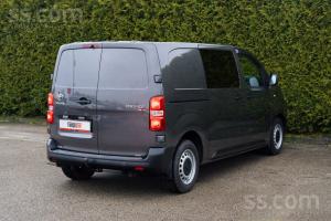 Grey Toyota Proace 2022 in Riga, with an engine capacity of 2.00 L and mileage of 29 thousand km for 23900 €, photo 5 on AUTOMOTO.COM.LV