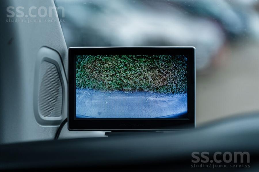 Grey Toyota Proace 2022 in Riga, with an engine capacity of 2.00 L and mileage of 29 thousand km for 23900 €, photo 23 on AUTOMOTO.COM.LV