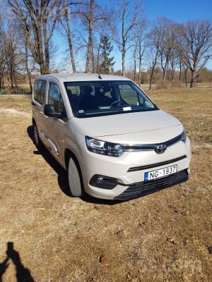 Серый Тойота Proace 2022 в Рига, объемом двигателя 1.50 л и пробегом 149 тыс. км за 13500 €, фото 3 на AUTOMOTO.COM.LV