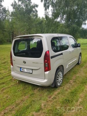 Pelēks Toyota Proace 2022 Rīga, ar dzinēja tilpumu 1.50 L un nobraukumu 160 tūkst. km par 12900 €, foto 5 vietnē AUTOMOTO.COM.LV