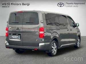 Grey Toyota Proace 2022 in Riga, with an engine capacity of 2.00 L and mileage of 103 thousand km for 29990 €, photo 3 on AUTOMOTO.COM.LV