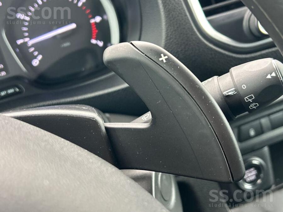 Grey Toyota Proace 2022 in Riga, with an engine capacity of 2.00 L and mileage of 103 thousand km for 29990 €, photo 20 on AUTOMOTO.COM.LV