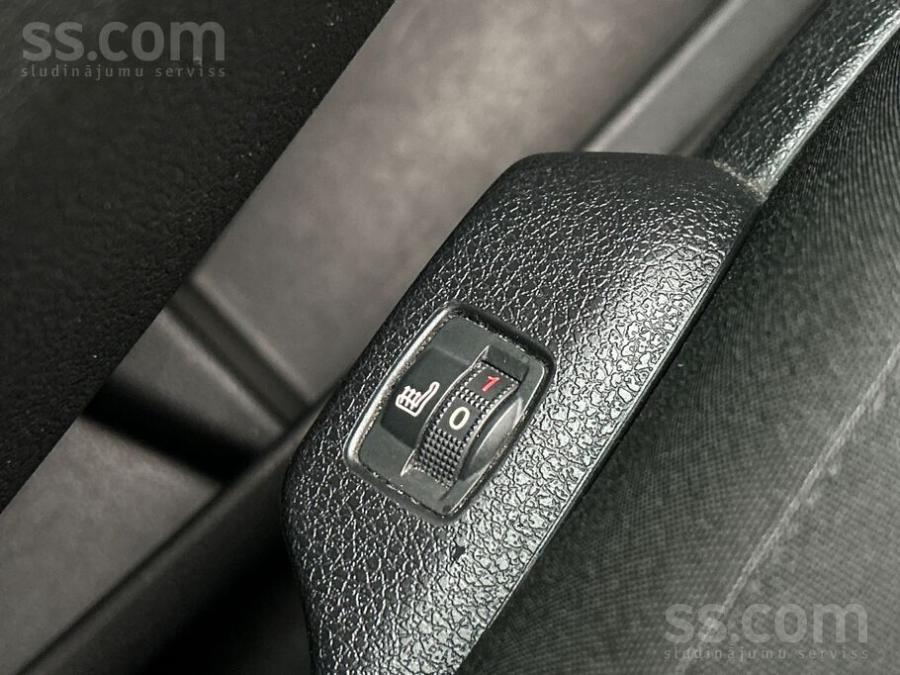 Grey Toyota Proace 2022 in Riga, with an engine capacity of 2.00 L and mileage of 103 thousand km for 29990 €, photo 26 on AUTOMOTO.COM.LV