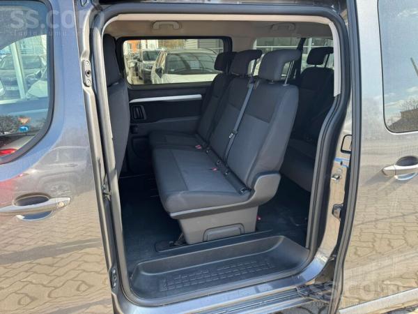 Grey Toyota Proace 2022 in Riga, with an engine capacity of 2.00 L and mileage of 105 thousand km for 25450 €, photo 8 on AUTOMOTO.COM.LV