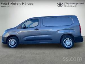 Grey Toyota Proace 2022 in Riga, with an engine capacity of 1.50 L and mileage of 108 thousand km for 14990 €, photo 4 on AUTOMOTO.COM.LV