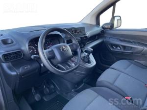 Grey Toyota Proace 2022 in Riga, with an engine capacity of 1.50 L and mileage of 108 thousand km for 14990 €, photo 12 on AUTOMOTO.COM.LV