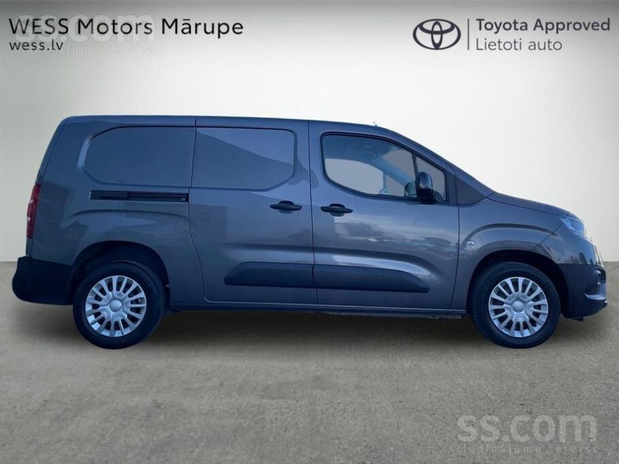 Grey Toyota Proace 2022 in Riga, with an engine capacity of 1.50 L and mileage of 108 thousand km for 14990 €, photo 17 on AUTOMOTO.COM.LV