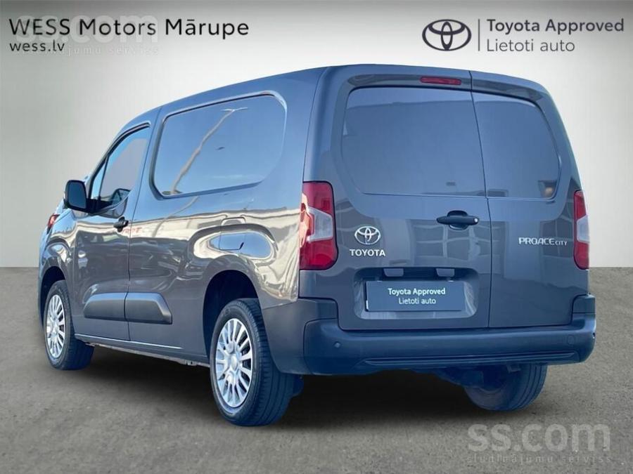 Grey Toyota Proace 2022 in Riga, with an engine capacity of 1.50 L and mileage of 108 thousand km for 14990 €, photo 18 on AUTOMOTO.COM.LV