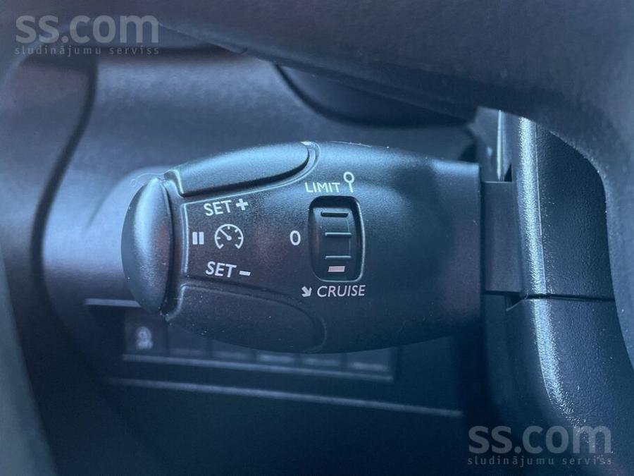 Grey Toyota Proace 2022 in Riga, with an engine capacity of 1.50 L and mileage of 108 thousand km for 14990 €, photo 22 on AUTOMOTO.COM.LV
