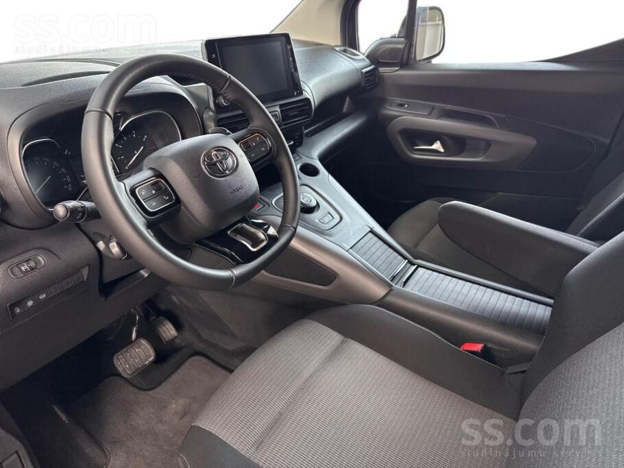 Pelēks Toyota Proace 2022 Rīga, ar dzinēja tilpumu 1.50 L un nobraukumu 174 tūkst. km par 16990 €, foto 12 vietnē AUTOMOTO.COM.LV