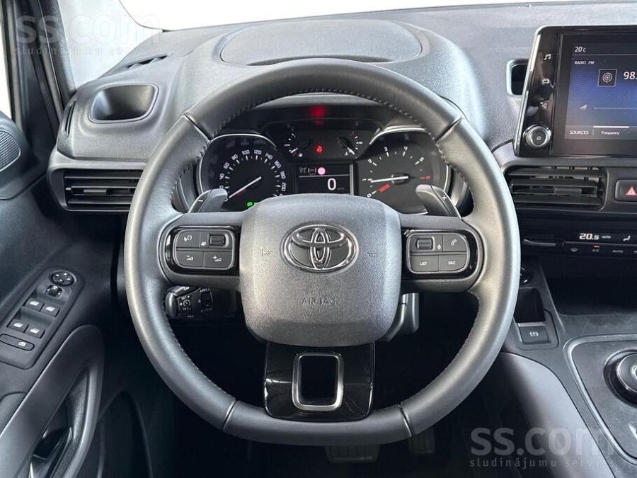 Pelēks Toyota Proace 2022 Rīga, ar dzinēja tilpumu 1.50 L un nobraukumu 174 tūkst. km par 16990 €, foto 13 vietnē AUTOMOTO.COM.LV