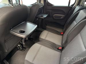 Pelēks Toyota Proace 2022 Rīga, ar dzinēja tilpumu 1.50 L un nobraukumu 174 tūkst. km par 16990 €, foto 22 vietnē AUTOMOTO.COM.LV