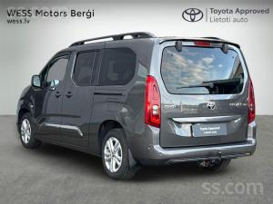 Pelēks Toyota Proace 2022 Rīga, ar dzinēja tilpumu 1.50 L un nobraukumu 174 tūkst. km par 16990 €, foto 25 vietnē AUTOMOTO.COM.LV