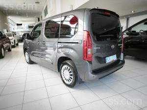 Pelēks Toyota Proace 2023 Rīga, ar dzinēja tilpumu 2.00 L un nobraukumu 48 tūkst. km par 23900 €, foto 3 vietnē AUTOMOTO.COM.LV