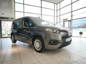 Pelēks Toyota Proace 2023 Rīga, ar dzinēja tilpumu 2.00 L un nobraukumu 48 tūkst. km par 23900 €, foto 4 vietnē AUTOMOTO.COM.LV