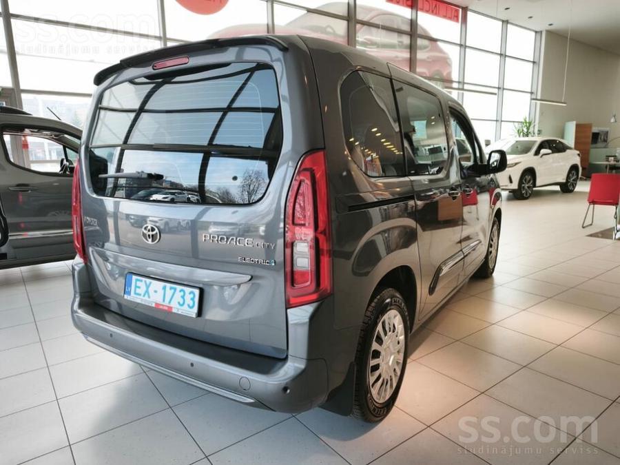 Pelēks Toyota Proace 2023 Rīga, ar dzinēja tilpumu 2.00 L un nobraukumu 48 tūkst. km par 23900 €, foto 5 vietnē AUTOMOTO.COM.LV