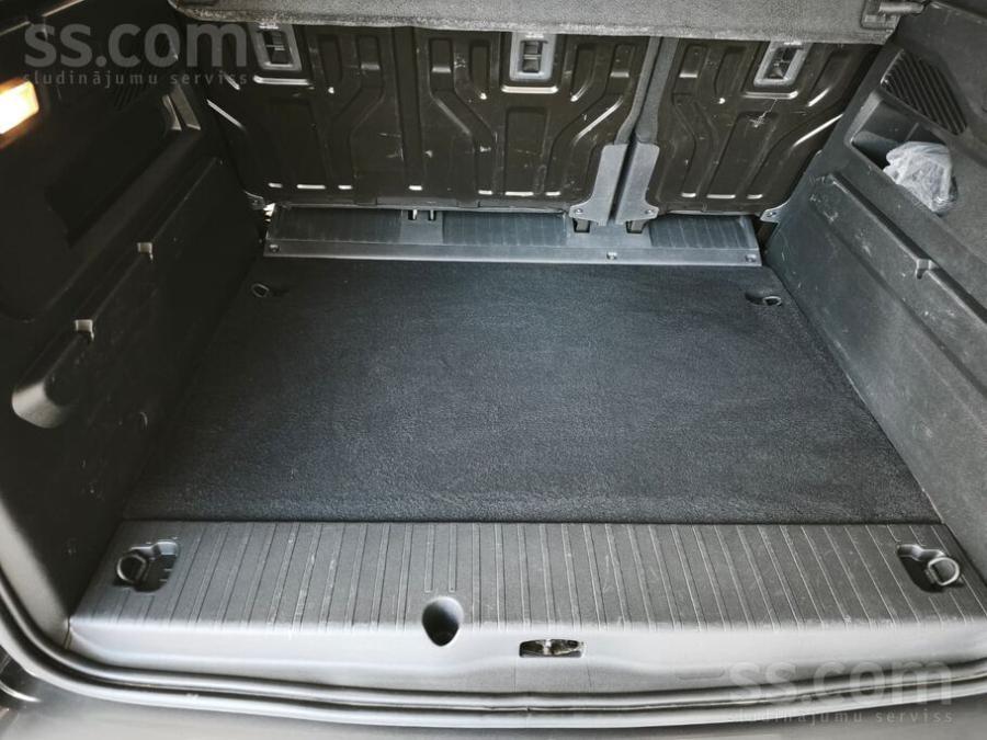 Pelēks Toyota Proace 2023 Rīga, ar dzinēja tilpumu 2.00 L un nobraukumu 48 tūkst. km par 23900 €, foto 10 vietnē AUTOMOTO.COM.LV
