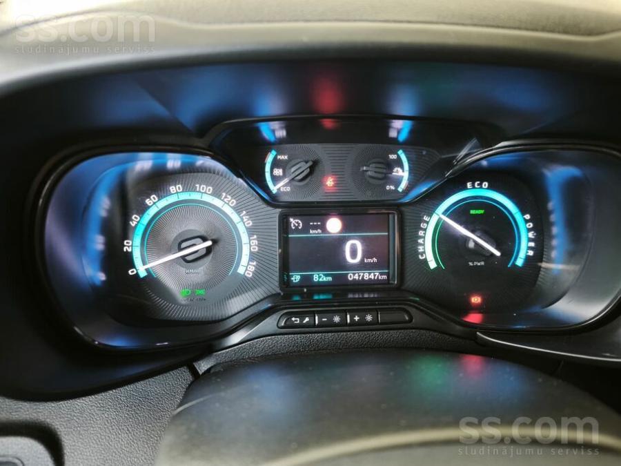 Pelēks Toyota Proace 2023 Rīga, ar dzinēja tilpumu 2.00 L un nobraukumu 48 tūkst. km par 23900 €, foto 20 vietnē AUTOMOTO.COM.LV